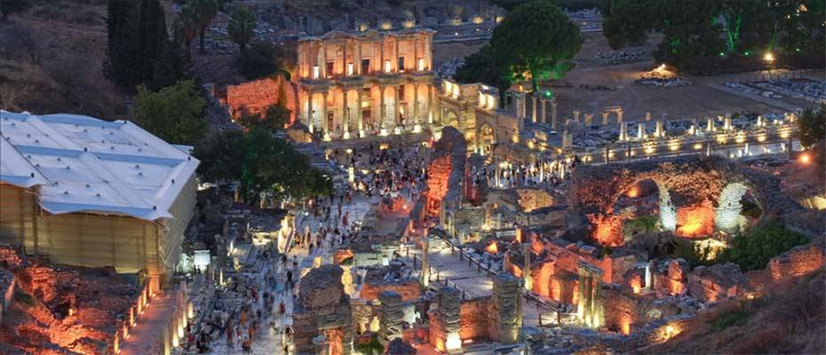 Efes Antik Kenti gece müzeciliğiyle ziyaretçi rekoruna koşuyor ...